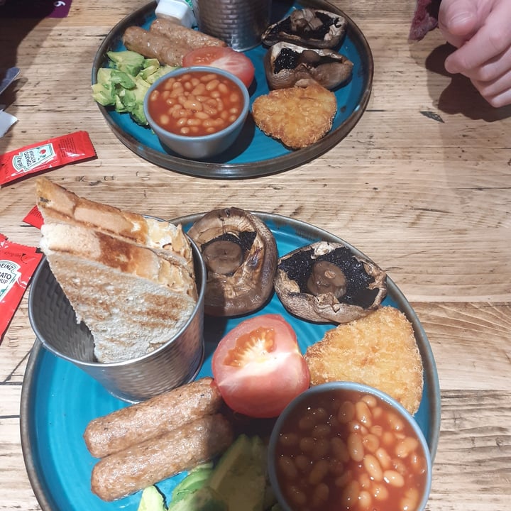 Morrisons Cafe United Kingdom Full Vegan Breakfast Review | abillion