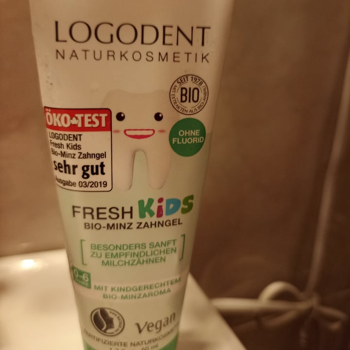 Logodent Fresh kids Reviews | abillion