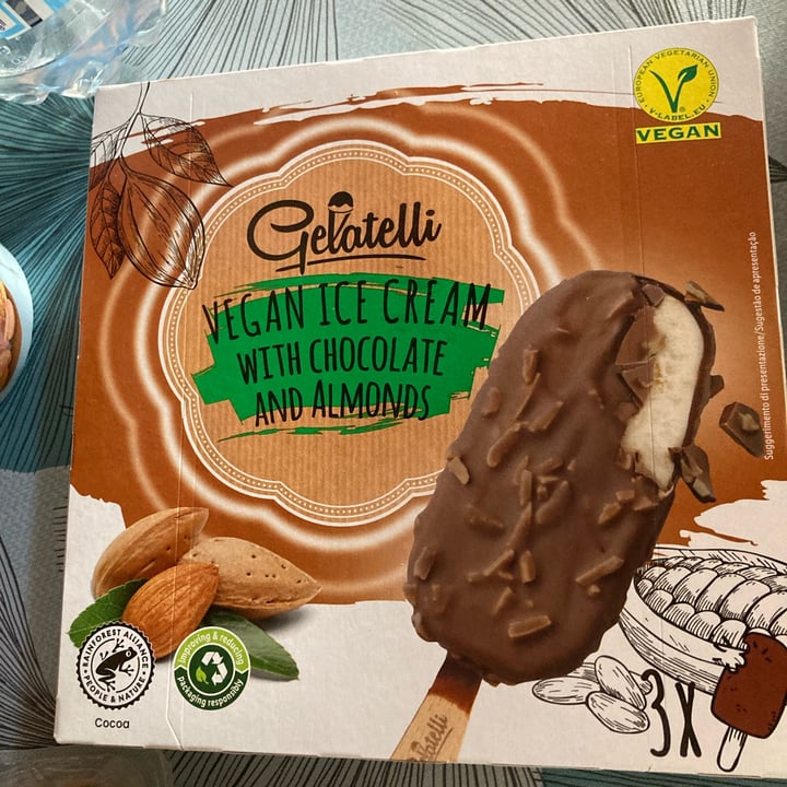 Gelatelli Vegan Ice Cream with Chocolate and Almonds Review | abillion