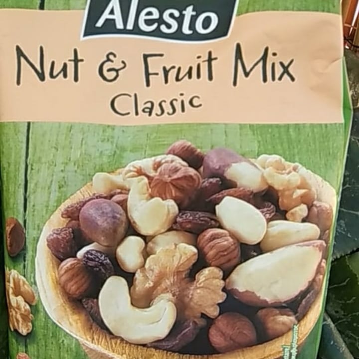 Alesto Fruit & Nut Mix Classic Review | abillion