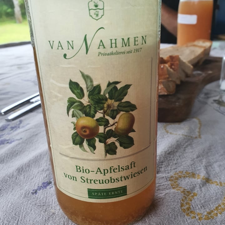 Van Nahmen Bio-Apfelsaft Review | abillion