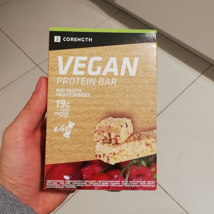 Corength Red Fruits Protein Bar Review | abillion