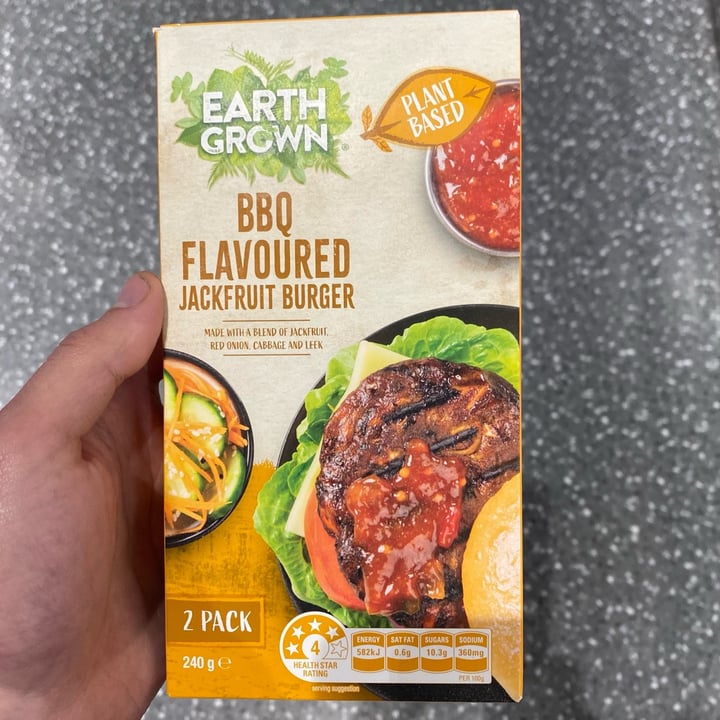 Earth Grown BBQ Flavoured Jackfruit Burger Review | abillion