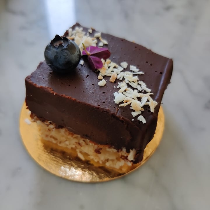 Passion Lilla Alby, Sweden Bounty-bakelse Review | abillion