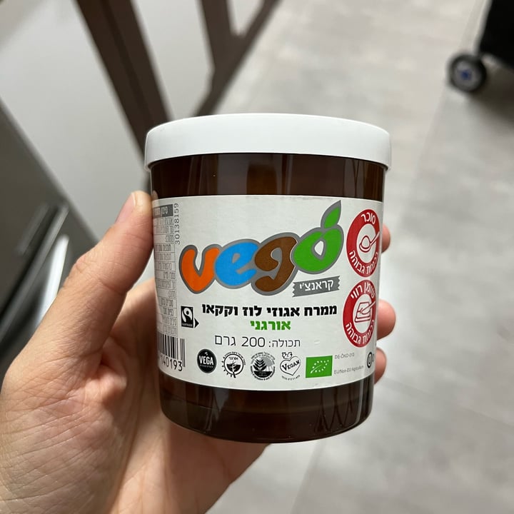 Vego Fine Hazelnut Chocolate Spread Crunchy Review | abillion