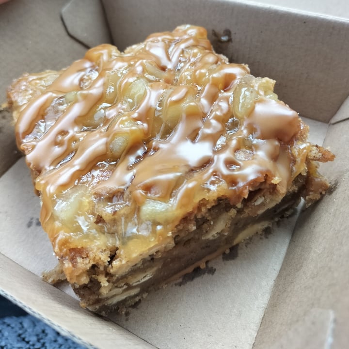 Cherry Darlings Bakehouse Forestville, Australia Apple Biscoff Deep ...