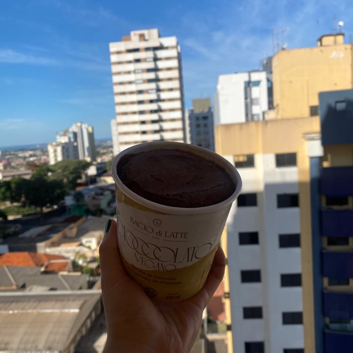 Bacio di latte Bacio di Latte vegano Cioccolato Belga Review | abillion