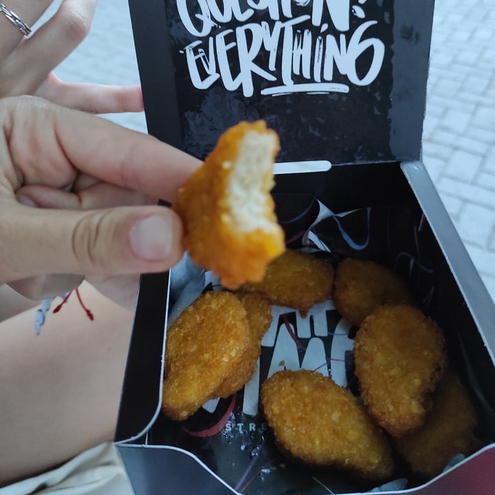 Guakame Street Food València, Spain Nuggets Deluxe Review | abillion