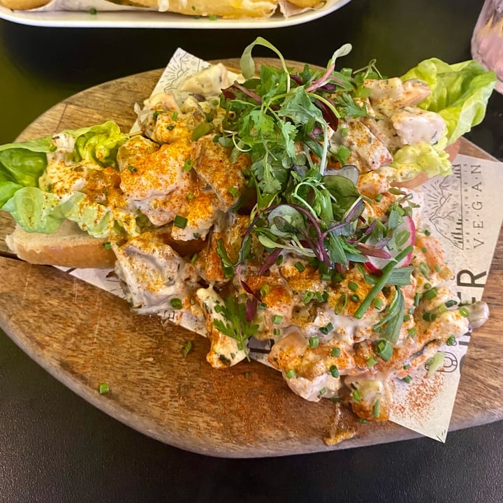 Unity Diner Spitalfields, United Kingdom Lobster Roll Review | abillion