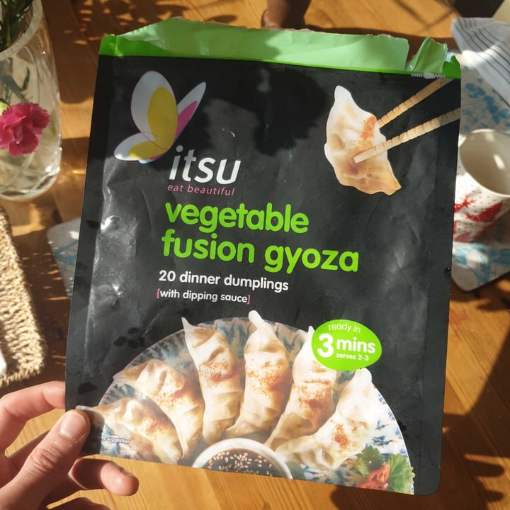 itsu Vegetable Fusion Gyoza Review | abillion