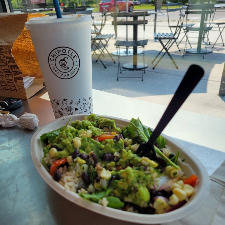 Chipotle Mexican Grill Harrisburg, United States Burrito bowl Review ...