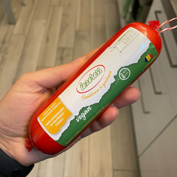 Iezeress Salam vegan picant Review | abillion