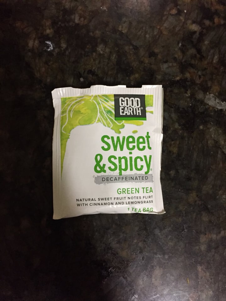 Good Earth Sweet & Spicy Decaffeinated Green Tea Review | abillion
