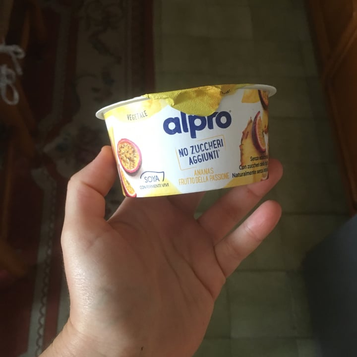 Alpro Yogurt Ananas e Passion Fruit Review | abillion