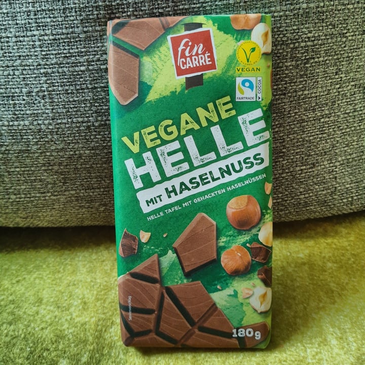 Fin Carré Couverture Chocolate with crunchy hazelnuts Review | abillion