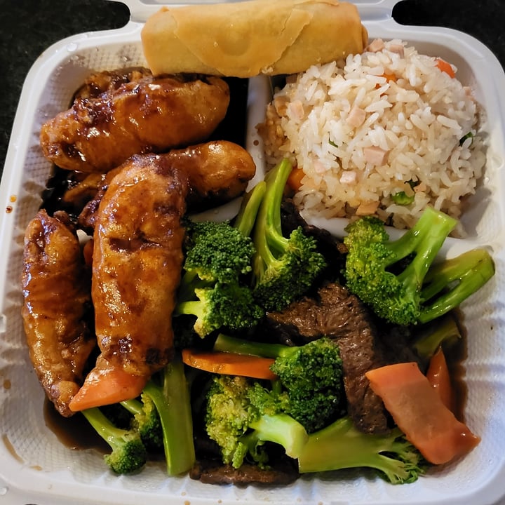 Yuan Su Vegetarian Powellhurst - Gilbert, Portland, United States Combo ...