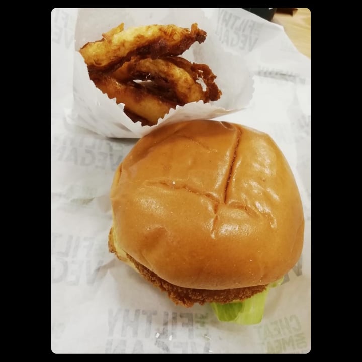 The Filthy Vegan - Mansfield Outlet United Kingdom Side Chik Burger and ...