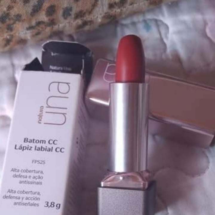 Natura Lápiz Labial Uva Review | abillion