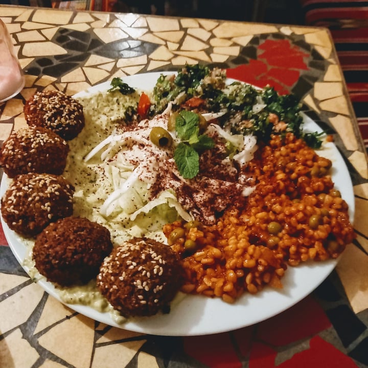 Azeitona Hamburg-Mitte, Hamburg, Germany Falafel Teller Review | abillion