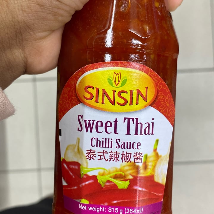 SINSIN Garlic Chilli Sauce Review | abillion