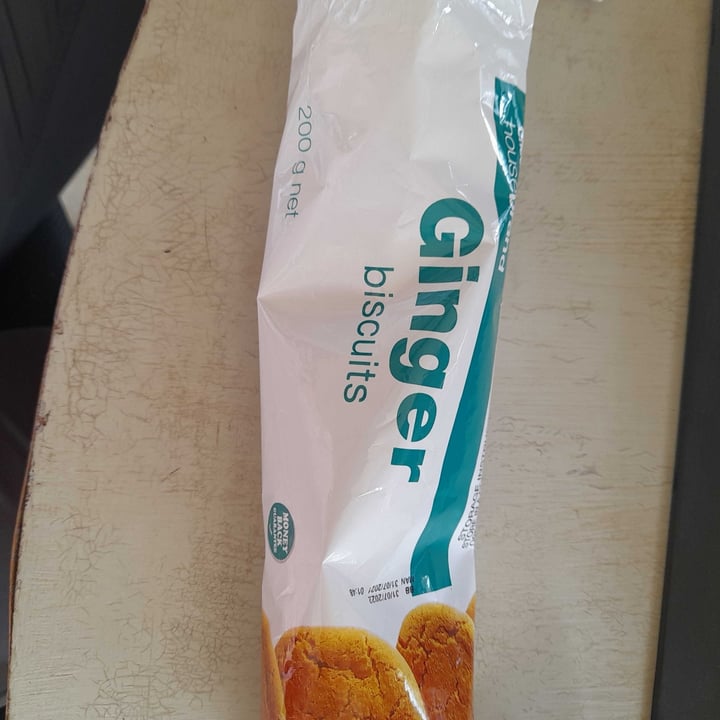 Checkers Housebrand Ginger Biscuits Review | abillion