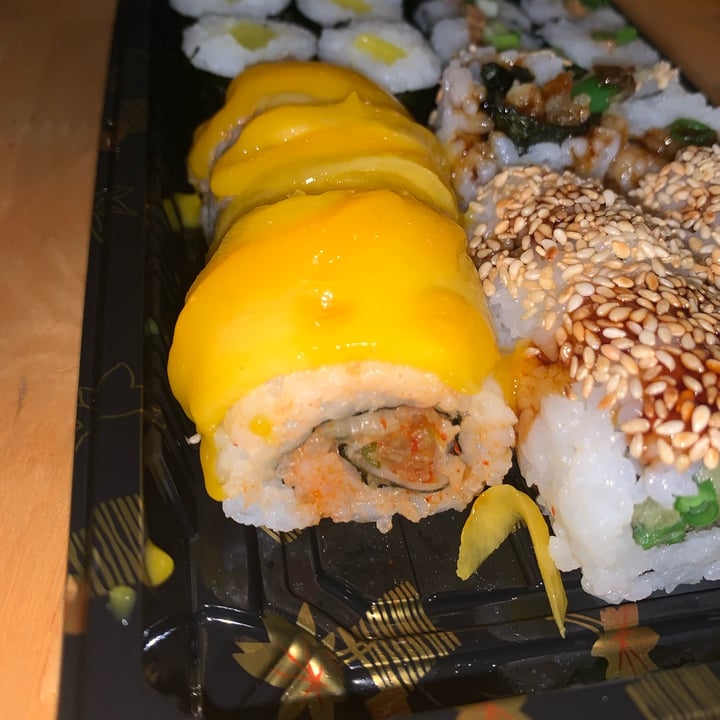 Genki Sushi Khan Chamkar Mon, Phnom Penh, Cambodia Mango Kimchi Roll ...