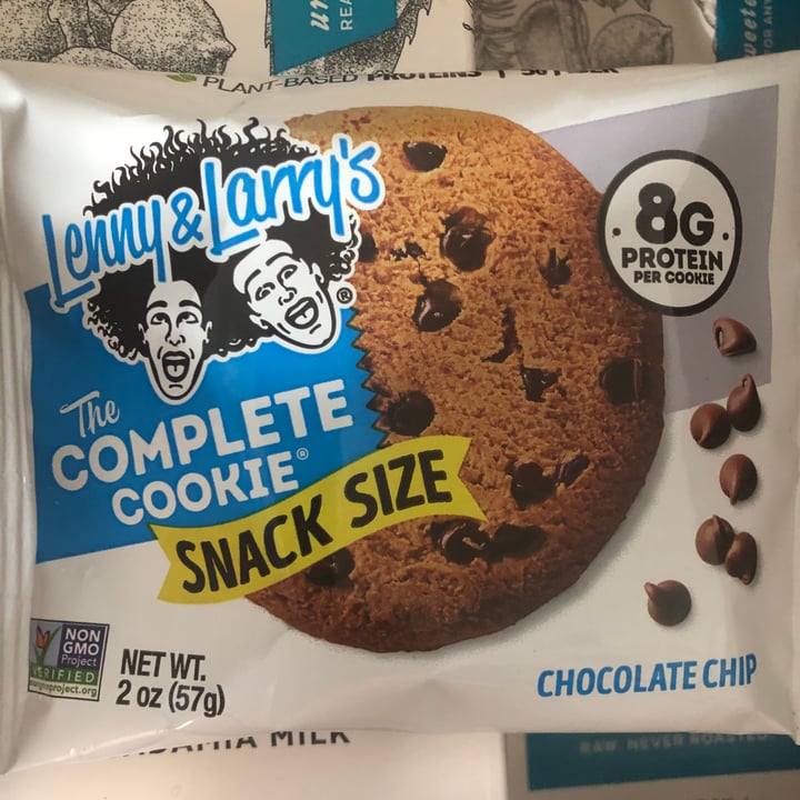 Lenny & Larry’s Chocolate Chip Snack Size Cookie Review | abillion
