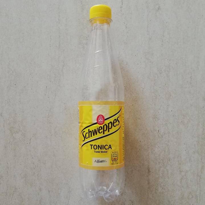 Schweppes Tonica Review | abillion