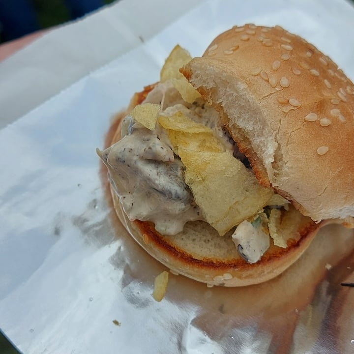 Knifey Spooney Lobster Roll Review | abillion