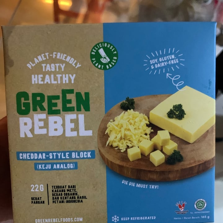 Green Rebel Foods Green Rebel Cheddar Block Review | abillion