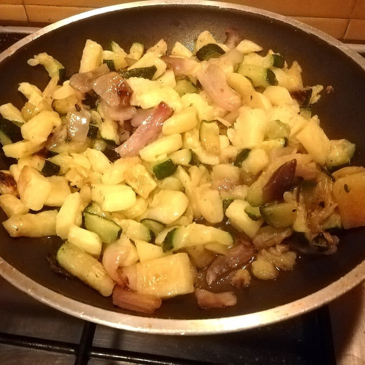 Come una volta Contorno a Base Di Patate Della Sila E Cipolla Rossa Di ...