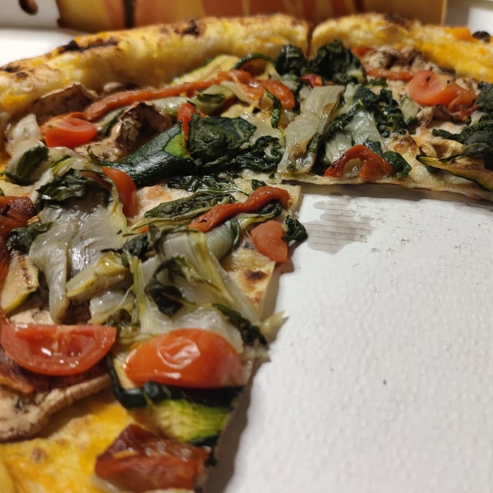 Dermot Pizzeria Ristorante Re, Italy Pizza alle Verdure Review | abillion