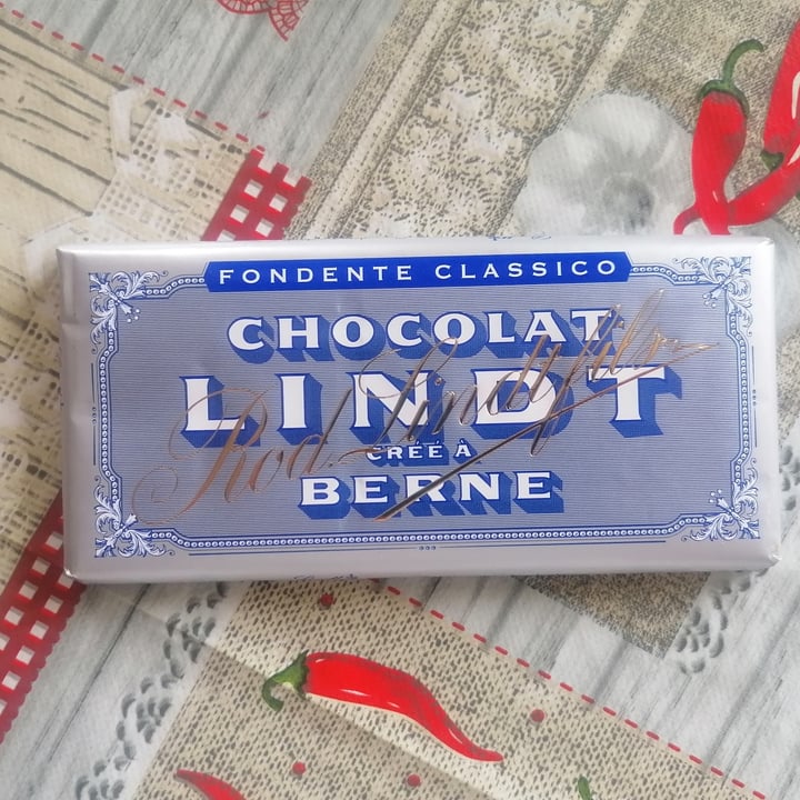 Lindt Fondente Classico Review | abillion