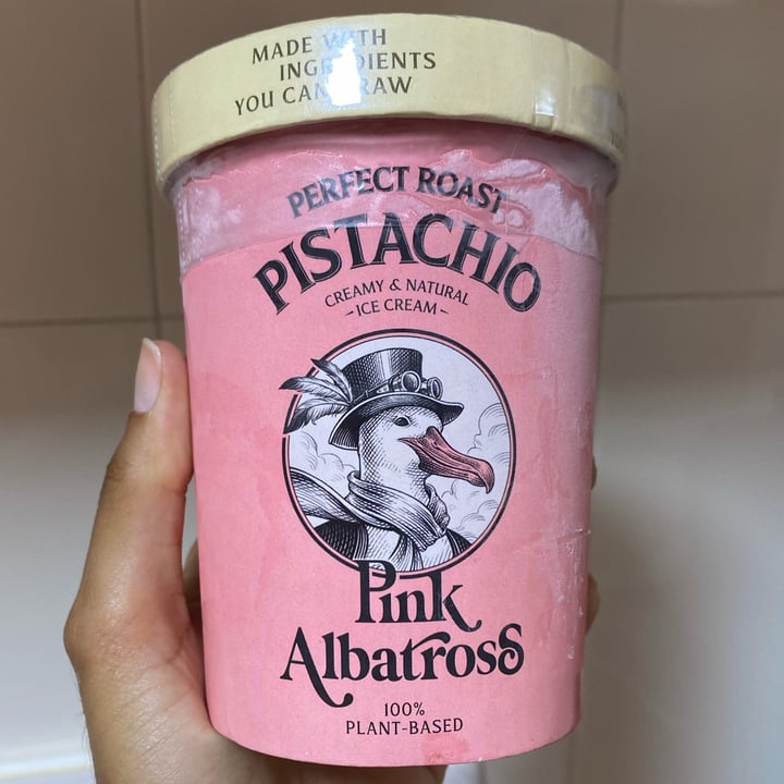 Pink Albatross Helado de pistacho Review | abillion