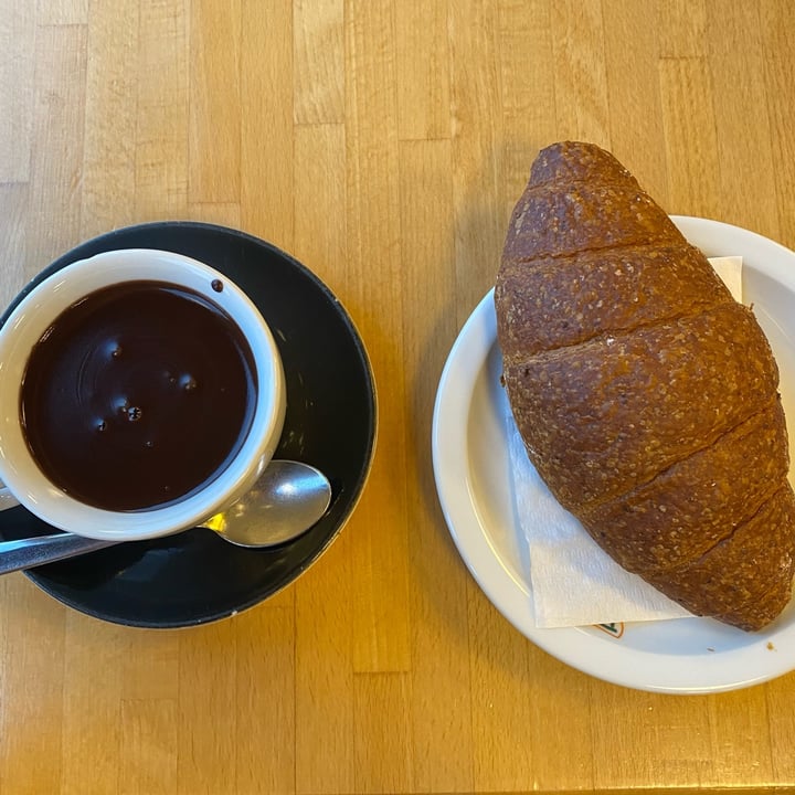 Ristò - Vittuone Vittuone, Italy Brioche Vegana Review | abillion