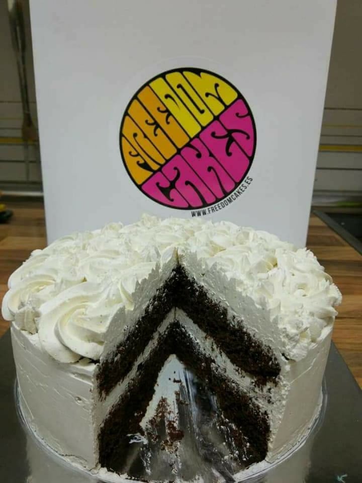 Freedom Cakes Madrid, Spain Tarta de chocolate blanco Review | abillion