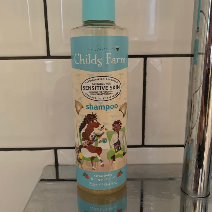 Child's Farm Shampoo strawberry & Organic Mint Review | abillion