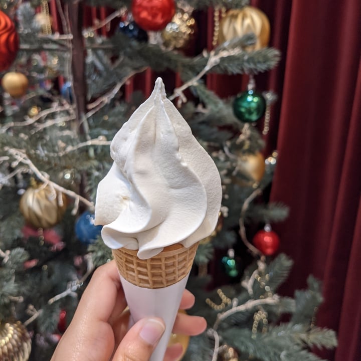 IKEA Restaurant Tampines, Singapore Soya Ice Cream Cone Review | abillion