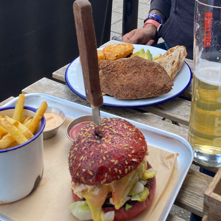BrewDog Glasgow United Kingdom Beyond burger Review | abillion