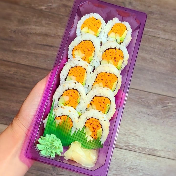Snowfox Sushi Vegan Classic Roll Review | abillion