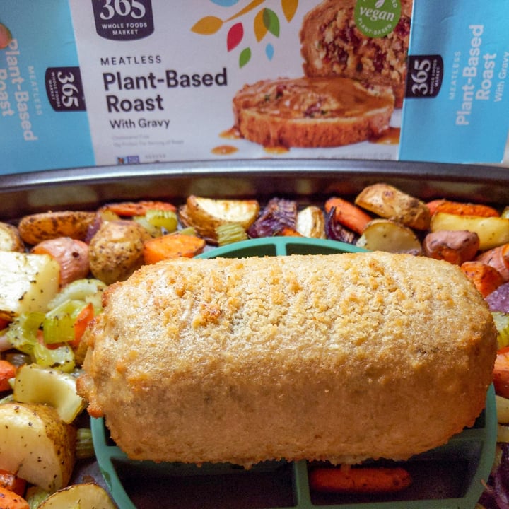 Whole Foods Market Meatless Plant-Based Roast with Gravy Review | abillion