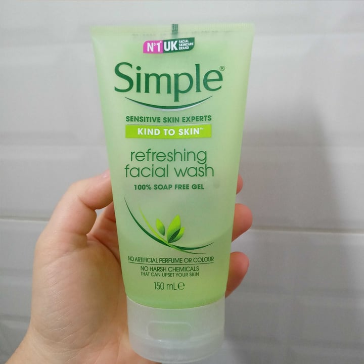 Simple Kind to skin refreshing facial wash Review | abillion
