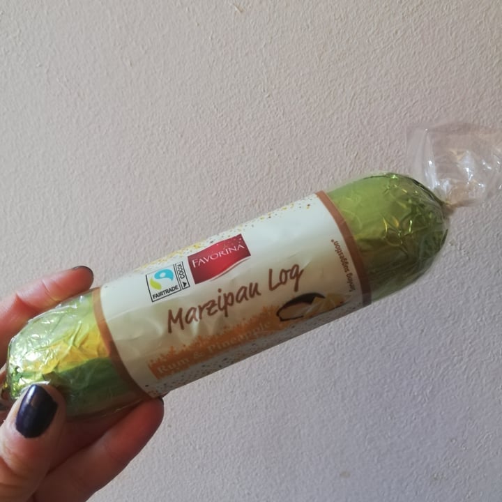 Favorina Marzipan Log Review | abillion