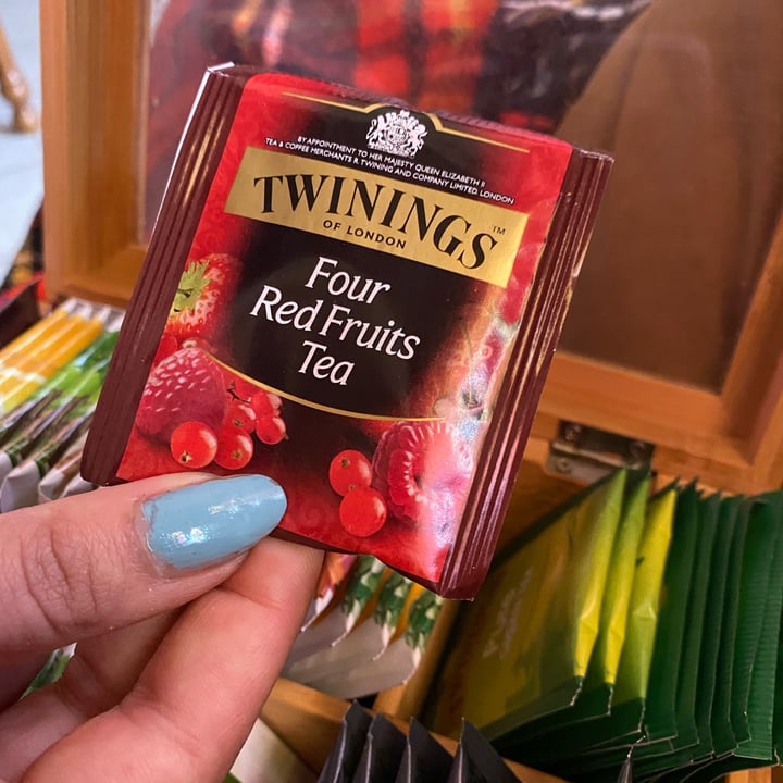 Twinings Tea four red fruits Review | abillion