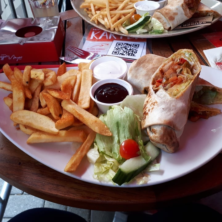 Cafe Extrablatt, Bochum Bochum Mitte, Bochum, Germany Green Mexican Wrap Review | abillion