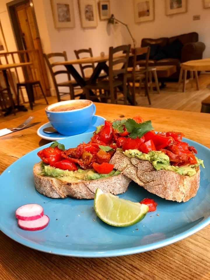 The Locker Cafe United Kingdom Vegan Brunch Special Review | abillion