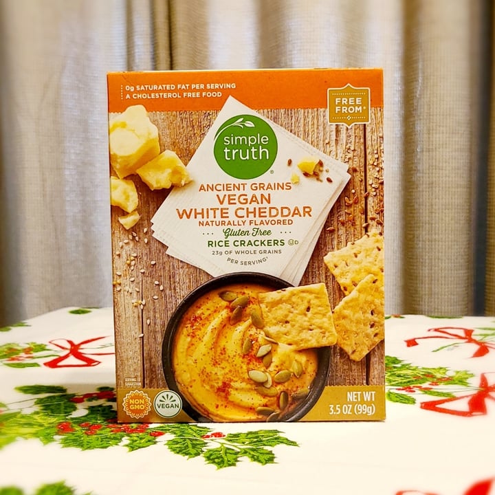 Simple Truth Vegan White Cheddar Rice Crackers Review | abillion