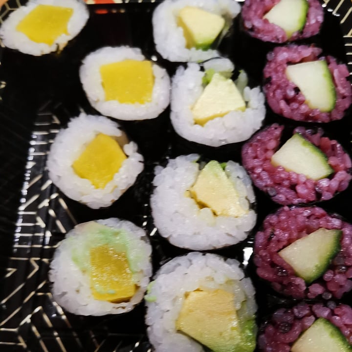 Asia Restaurant Madame Xiao Eugendorf, Austria Mixed Vegetable Maki ...