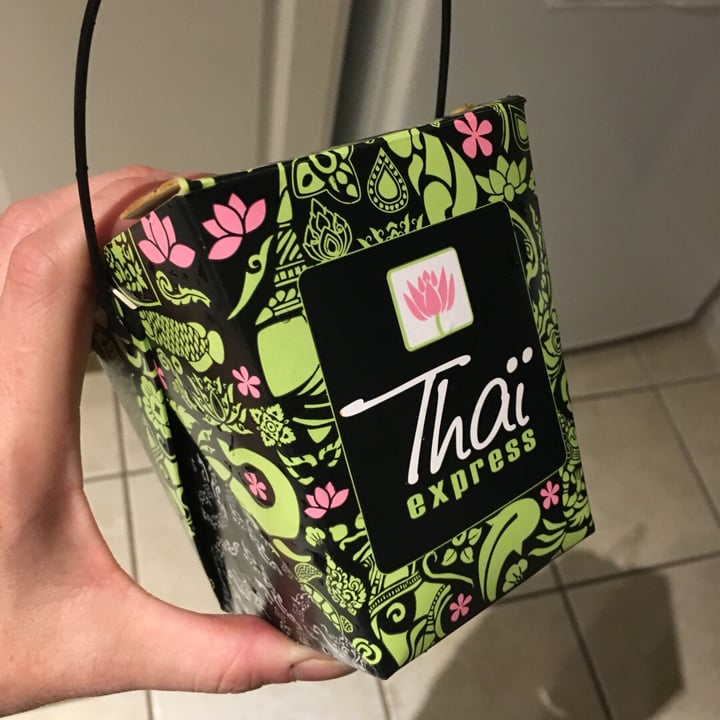 Thai Express Stoney Creek, Hamilton, Canada Vegan Pad Thai Review ...