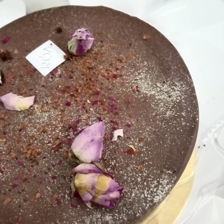 Róa Midnight™ Grand Chocolate Cake Review | abillion